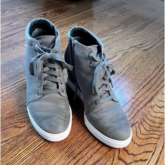 Shoes | Very Sophisticated And Elegant Grey Booties | Poshmark